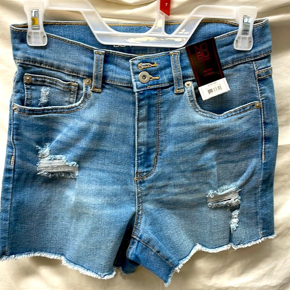 NOBO | Shorts | New Nobo Faded Distressed Fringed Curvy Shorts Sz 7 ...
